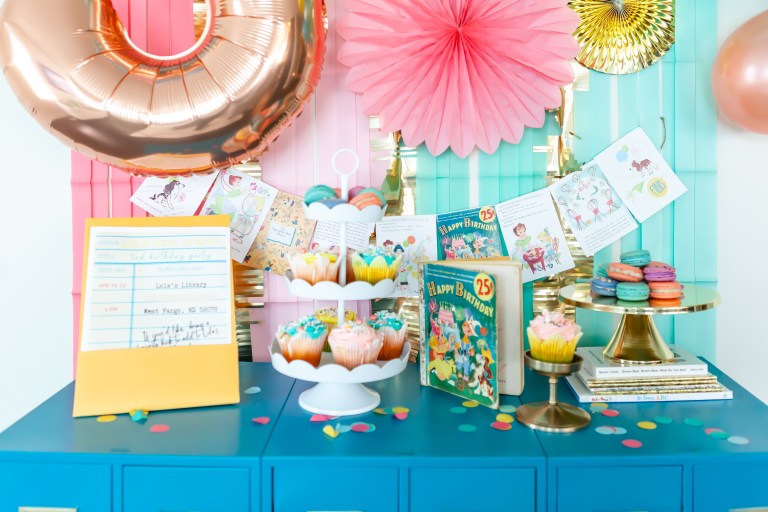 Lola’s Library Theme Birthday Party – Tiffany Olsen Photography